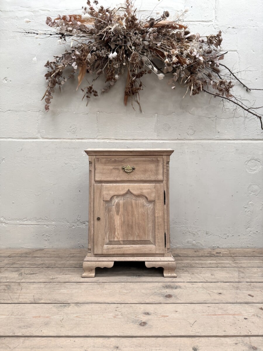 Oak bedside unit | Vintage Interior Design | Smudge Online